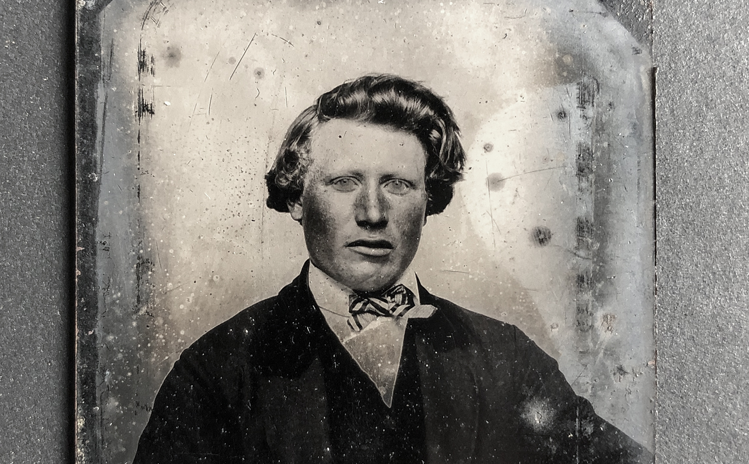 What's Inside an Old Tintype Photo Case? (Video) - Shadows and Light