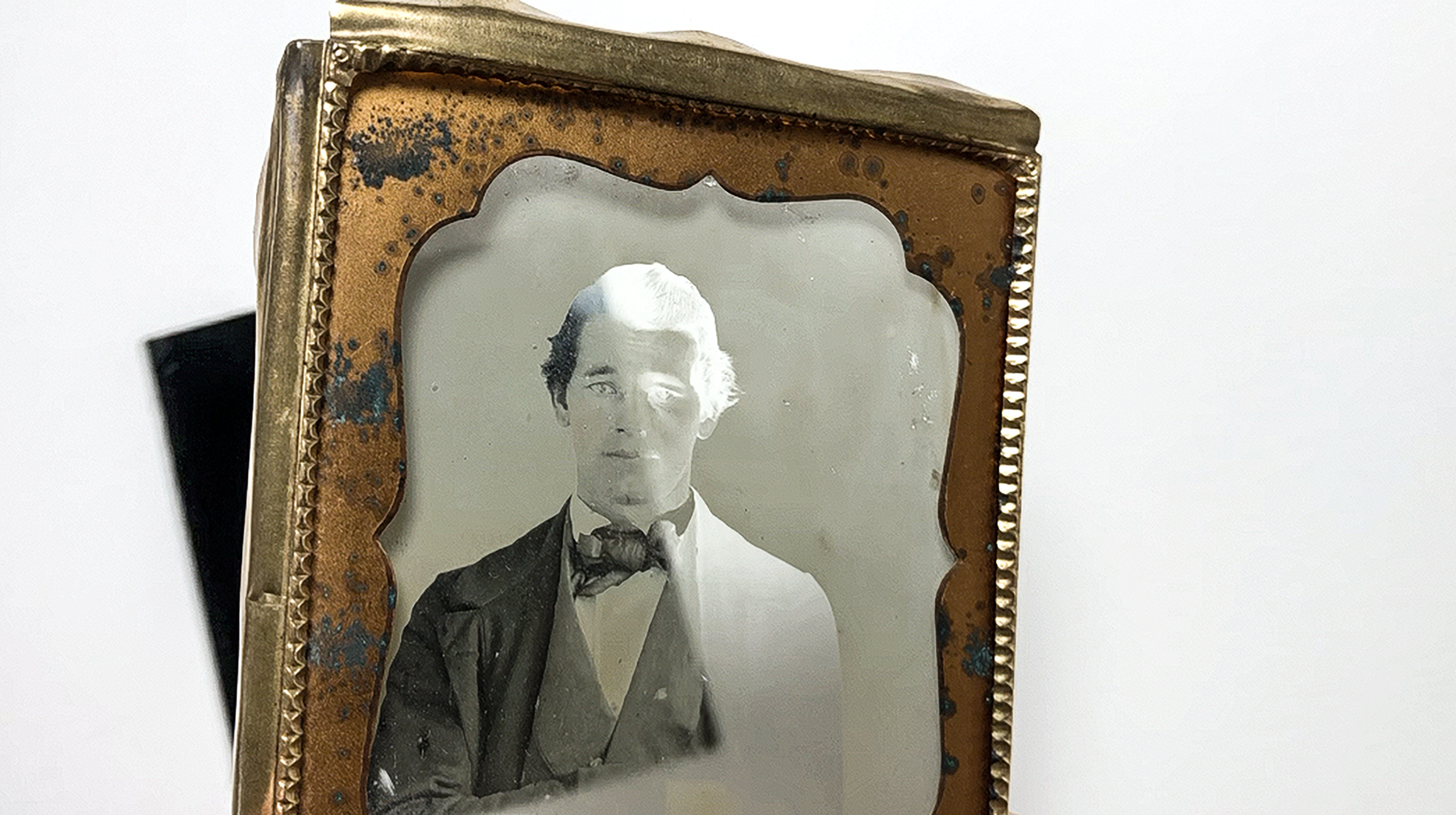 Looking at an Antique 1850s Ambrotype Photograph - Shadows and Light